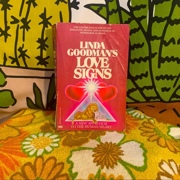 Vintage | Accents | Linda Goodmans Love Signs Book | Poshmark